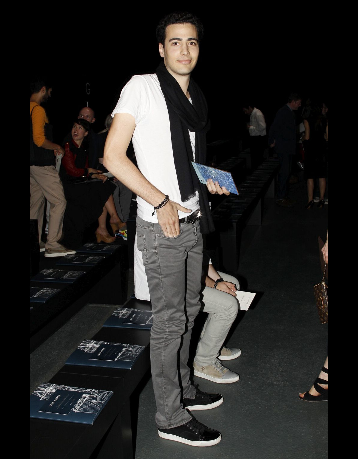 Photo : Jean-Victor Meyers lors du défilé Louis Vuitton printemps-été ...