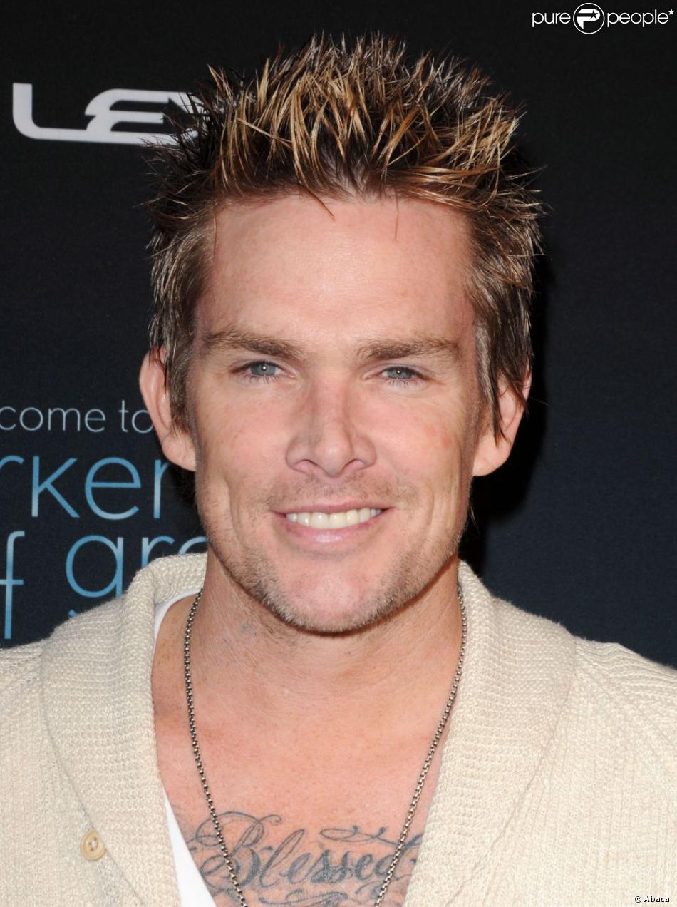 Mark McGrath a épousé sa compagne Carin Kingsland le 24 septembre 2012 ...