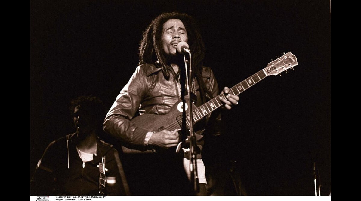 Photo : Le chanteur et musicien Bob Marley en concert. - Purepeople