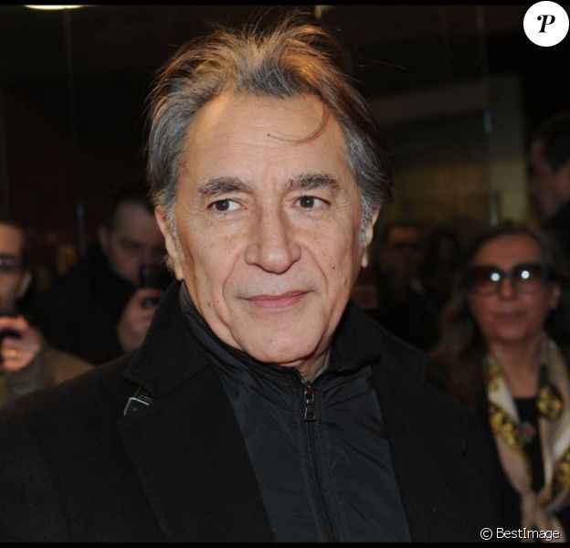 Richard Berry : Un flic aveugle charmé par Emma de Caunes - Purepeople