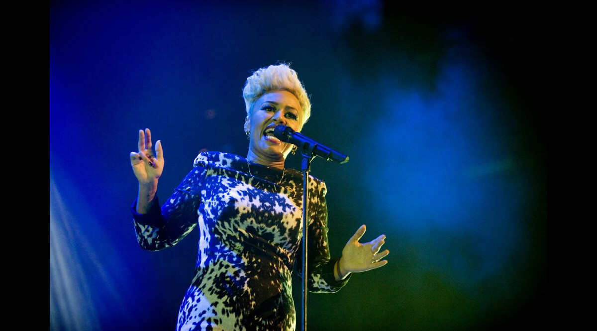 Photo : Emeli Sandé en concert à Glasgow, le 6 novembre 2012. - Purepeople