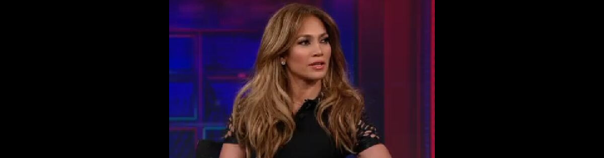 Vidéo : Jennifer Lopez interviewée par Jon Stewart dans l'émission The ...