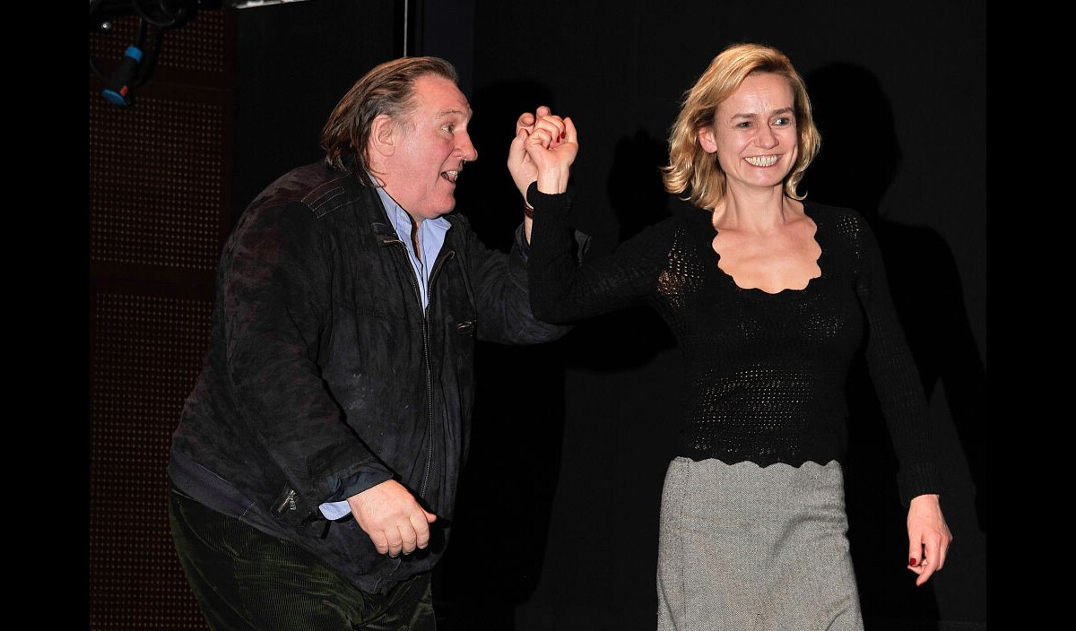Photo : Gérard Depardieu et Sandrine Bonnaire au vernissage de l ...