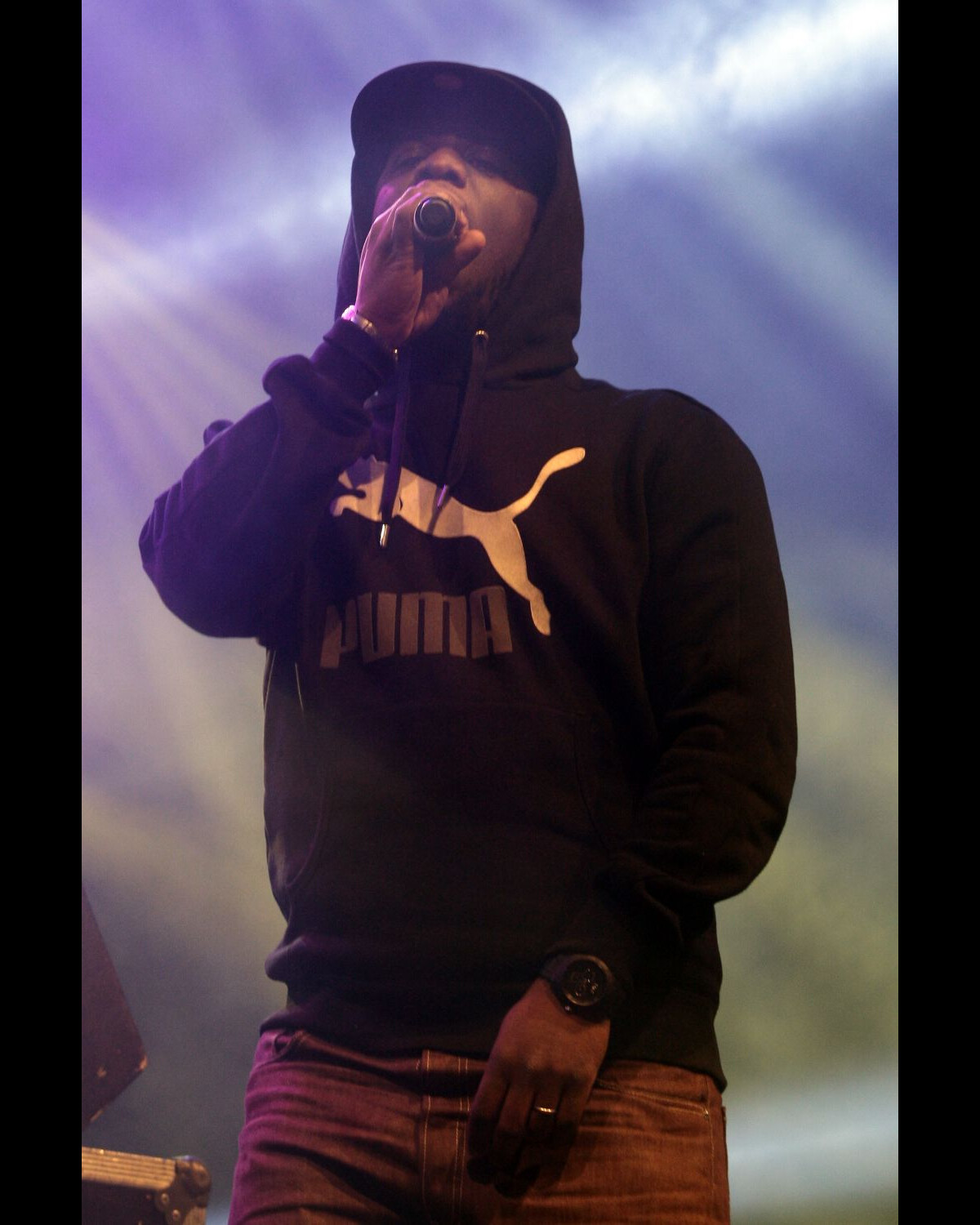 Photo : Le rappeur Youssoupha en live lors du NRJ Music Tour. A Lille ...