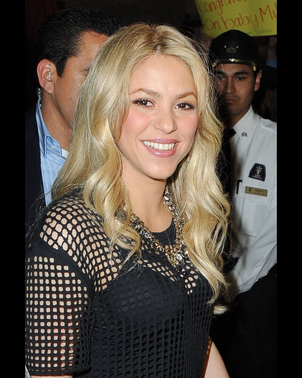 Photo : La chanteuse Shakira lors de l'émission Extra sur NBC à Los ... Photo : La chanteuse Shakira lors de l'émission Extra sur NBC à Los ...