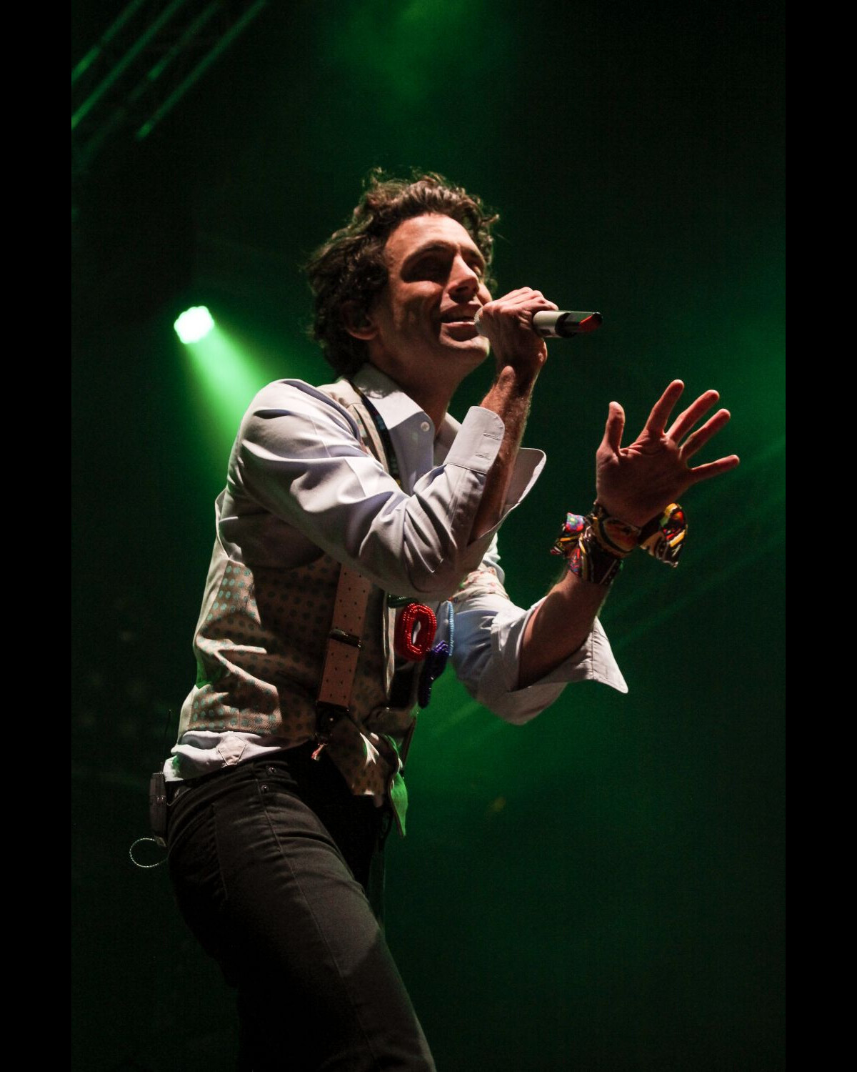 Photo : Mika en pleine prestation lors du Concert pour tous à Paris, le ...