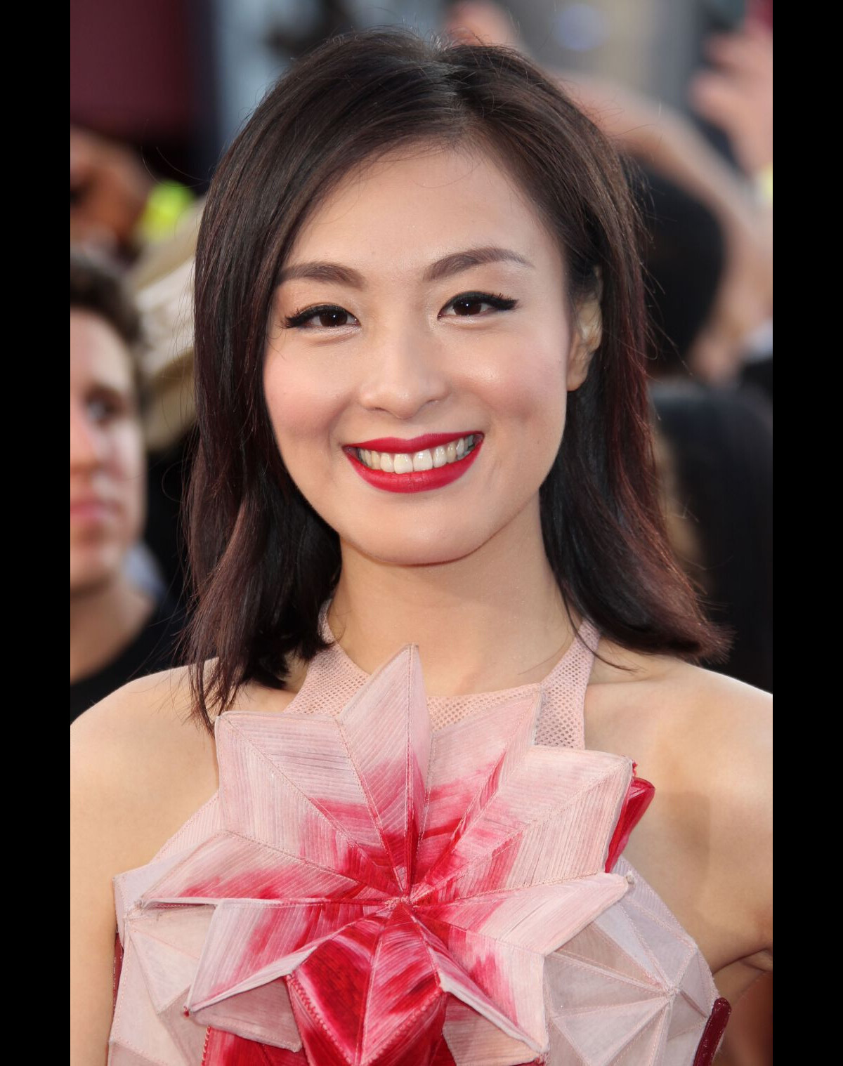 Photo : Sarah Li pendant la première du film Fast & Furious 6 à ...