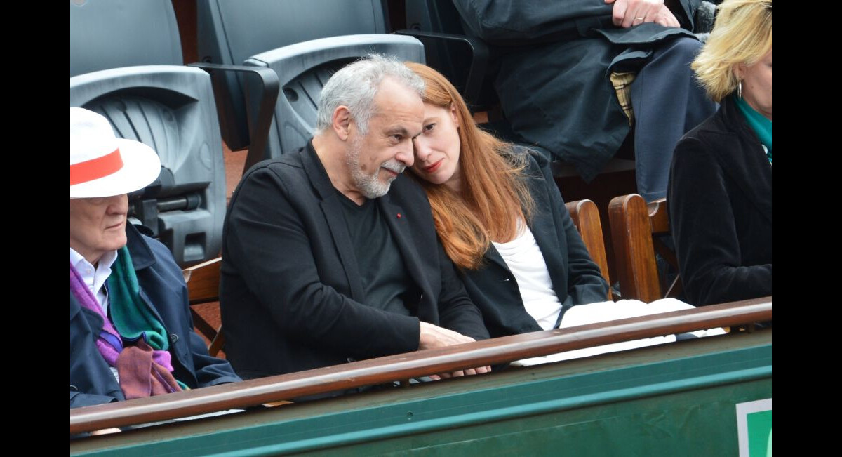 Photo : Francis Perrin et sa femme Gersende à Roland-Garros le 30 mai ...