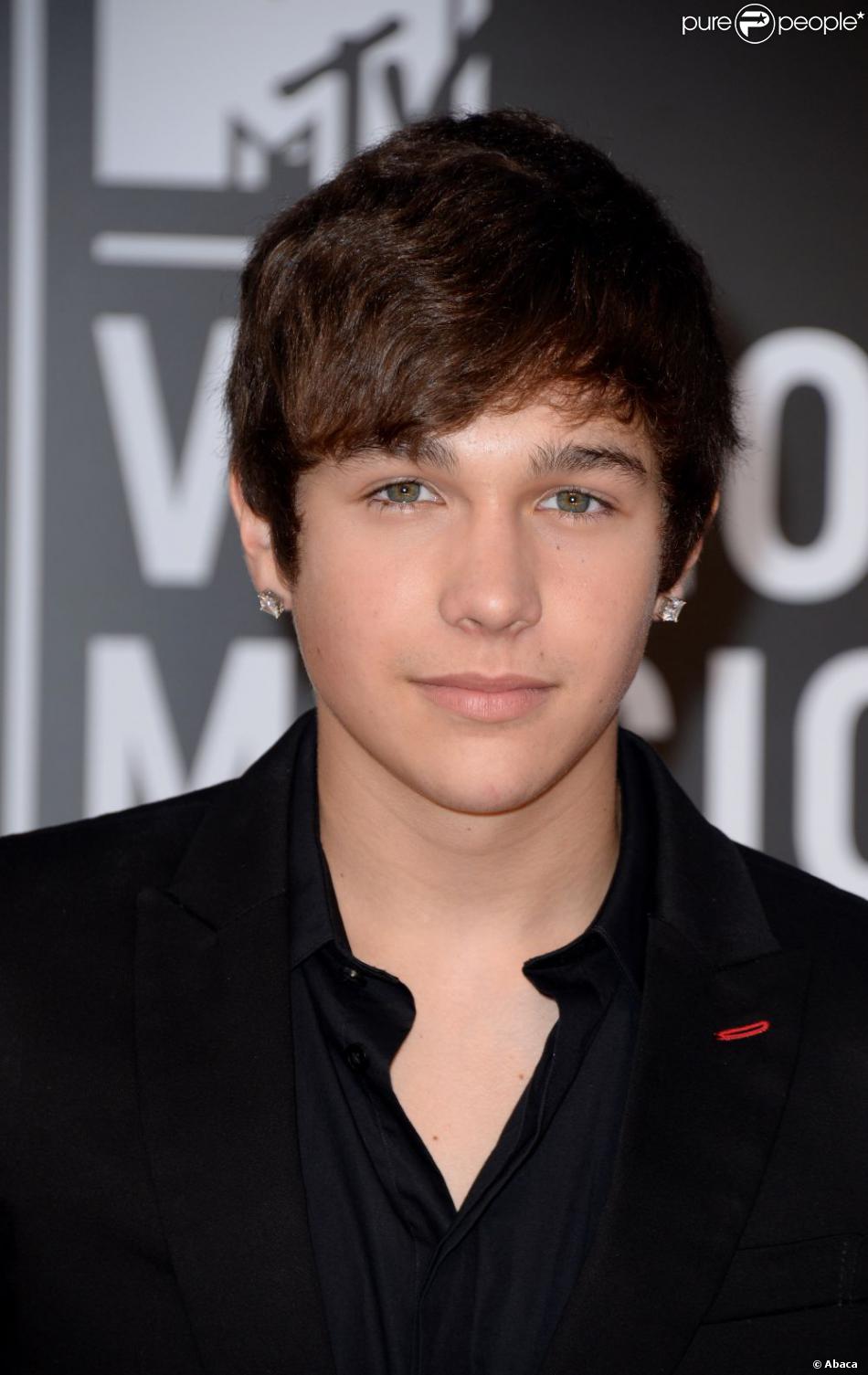Austin Mahone aux MTV Video Music Awards 2013 à New York le 25 août ...