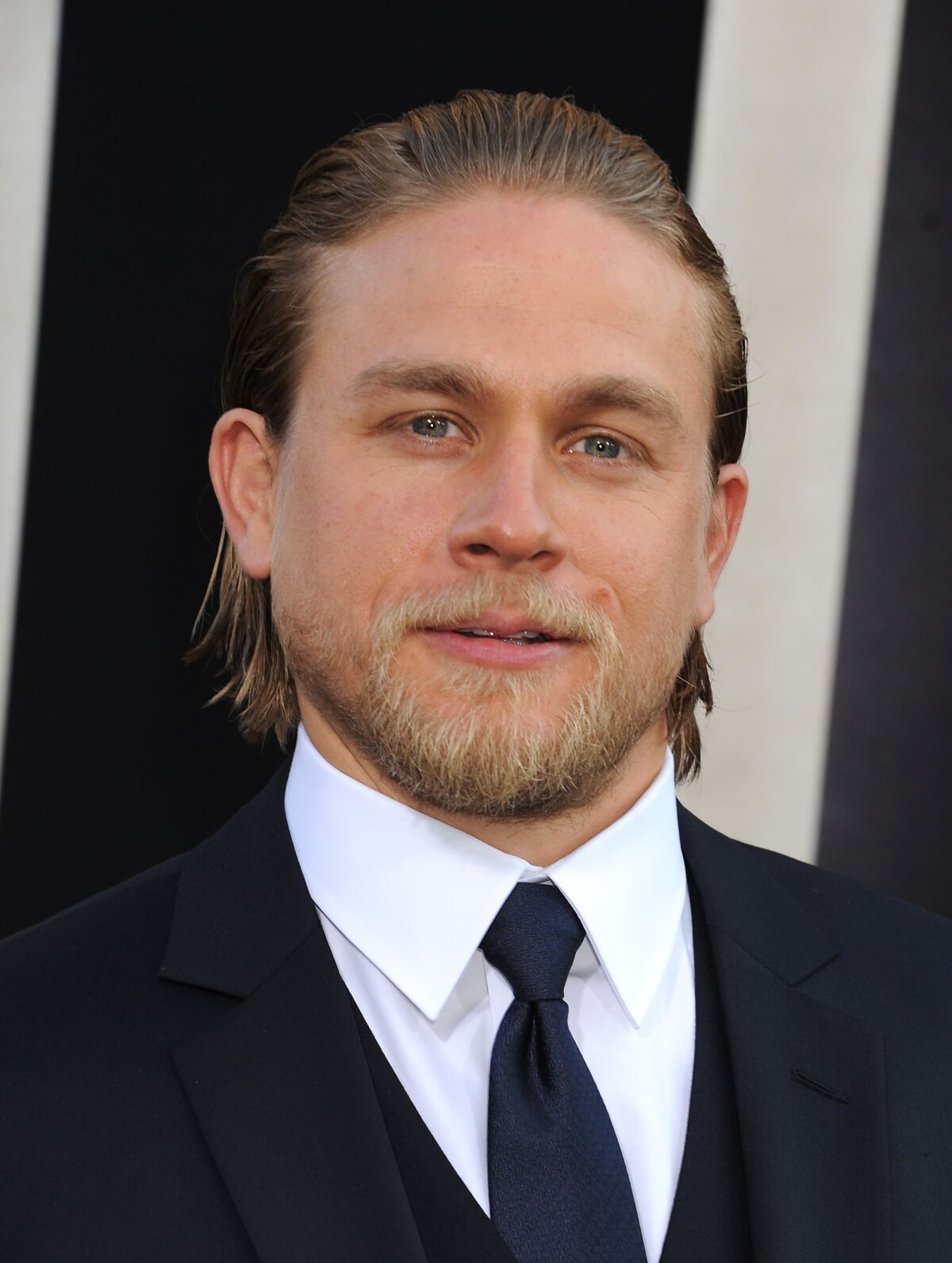 Photo : Charlie Hunnam à Los Angeles, le 9 juillet 2013. - Purepeople