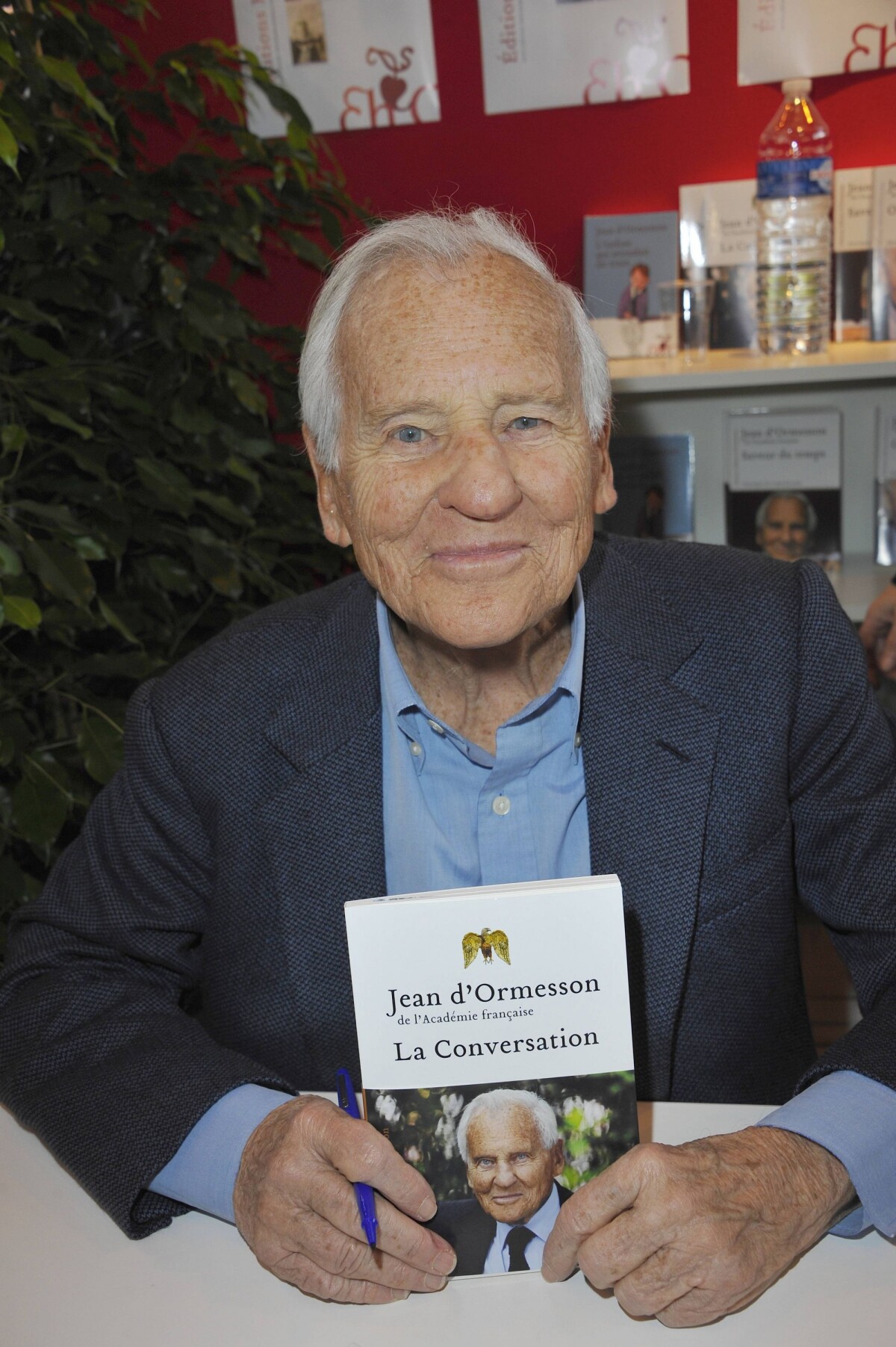 Photo : Jean d'Ormesson à Paris, le 18 mars 2012. - Purepeople