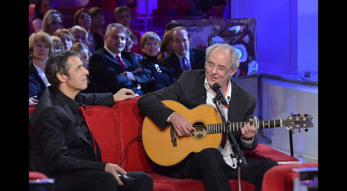 Photo : Maxime Le Forestier et Julien Clerc dans Vivement Dimanche ...