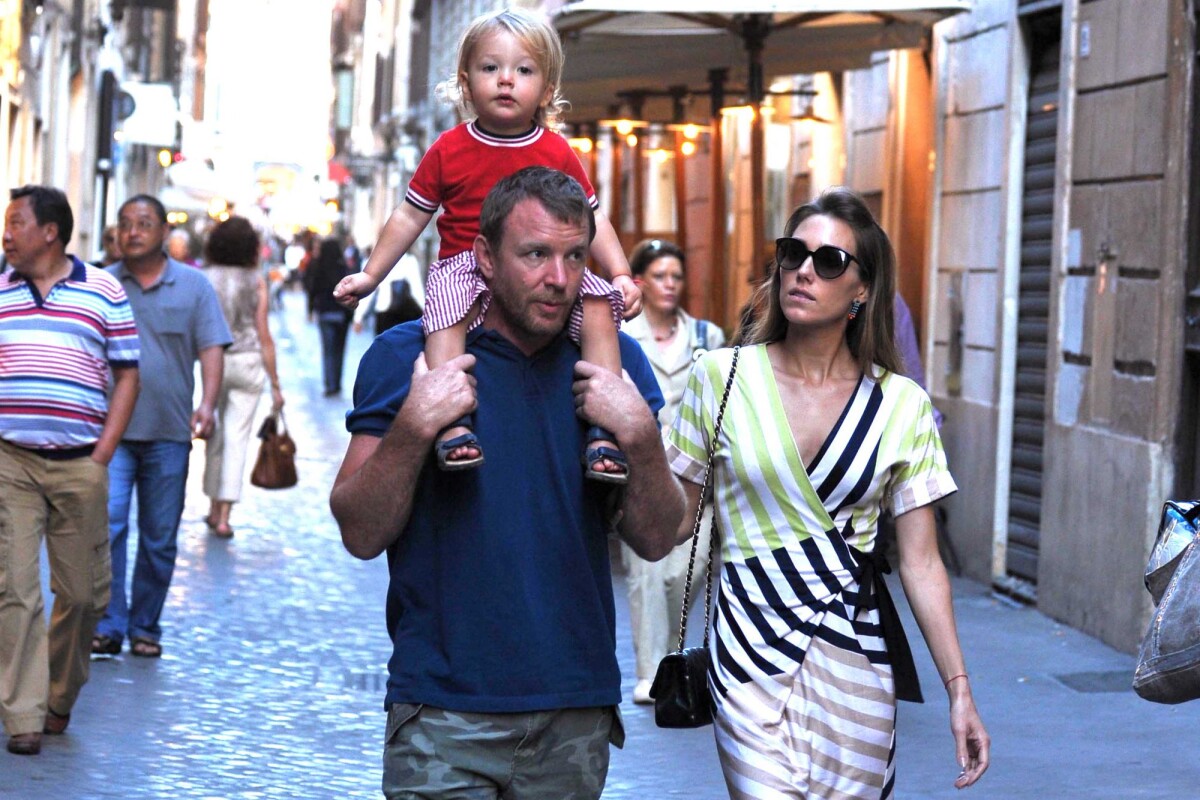 Photo : Guy Ritchie en compagnie de sa fiancée Jaqui Ainsley et de leur ...