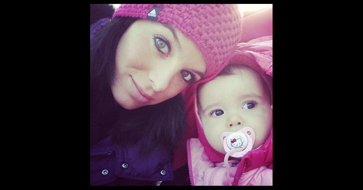 Jade Foret : Au bord de l'accouchement, elle profite de sa petite Liva ...