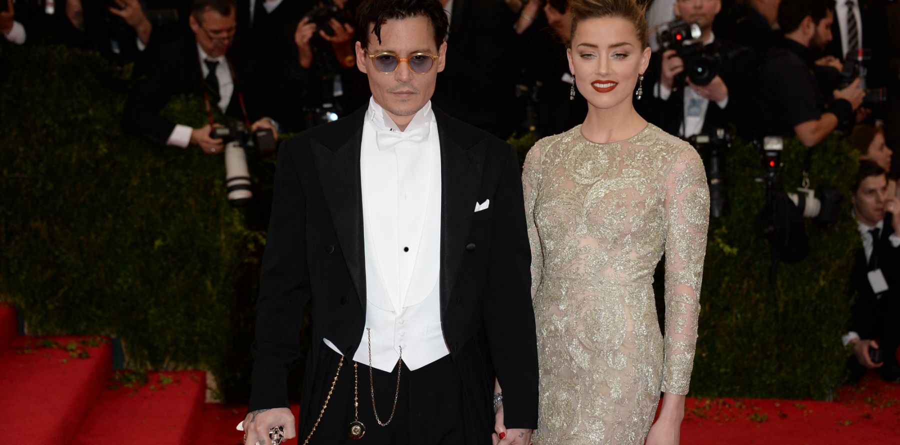 Amber Heard et Johnny Depp, Charlize Theron et Sean Penn : Amoureux au ...