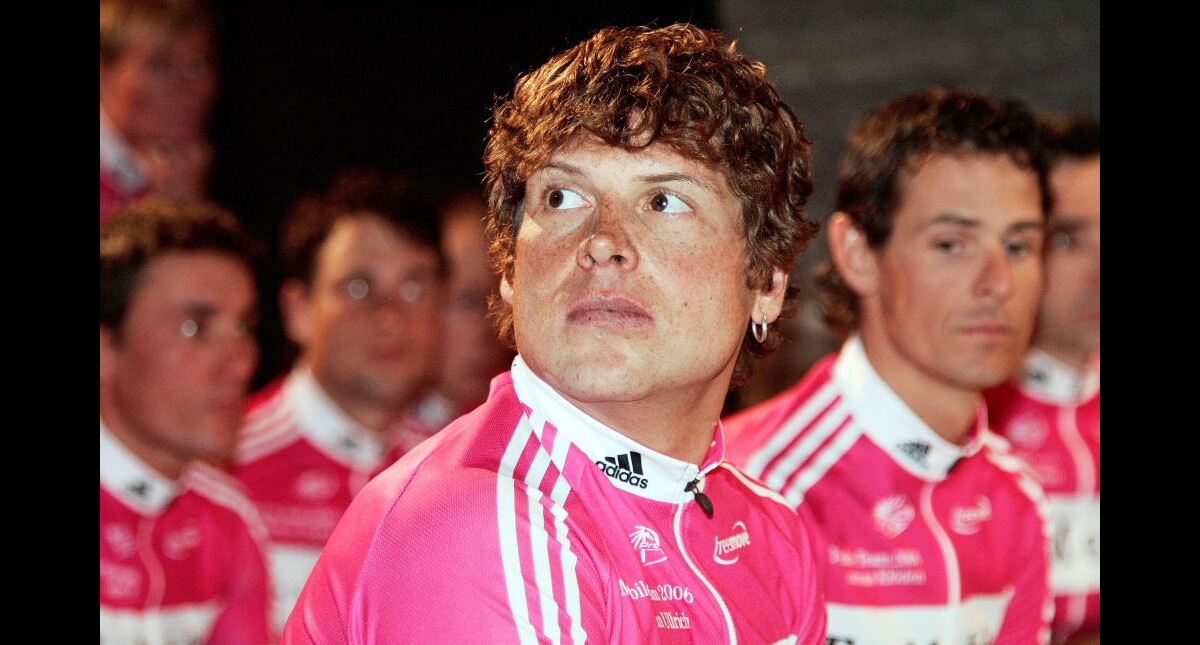 Photo : Jan Ullrich lors de la présentation de son équipe à la Cala d ...
