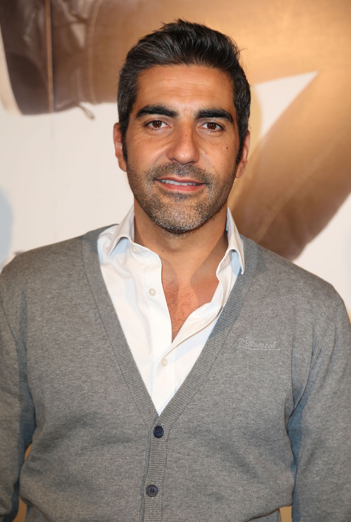 Photo : Ary Abittan - Avant-première du film "Amour sur place ou à ...