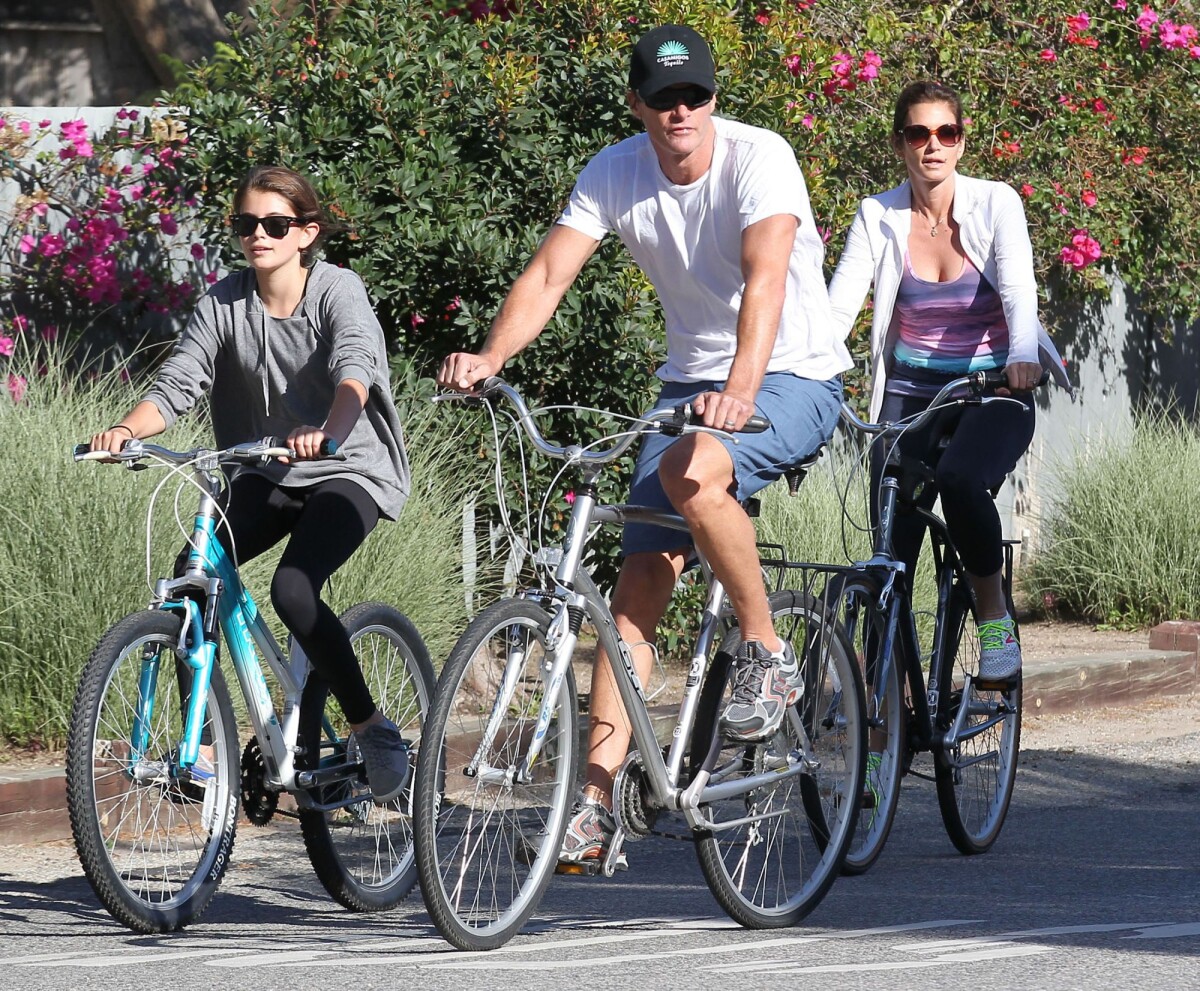 Photo : Cindy Crawford, son mari Rande Gerber et leur fille Kaia font ... Photo : Cindy Crawford, son mari Rande Gerber et leur fille Kaia font ...