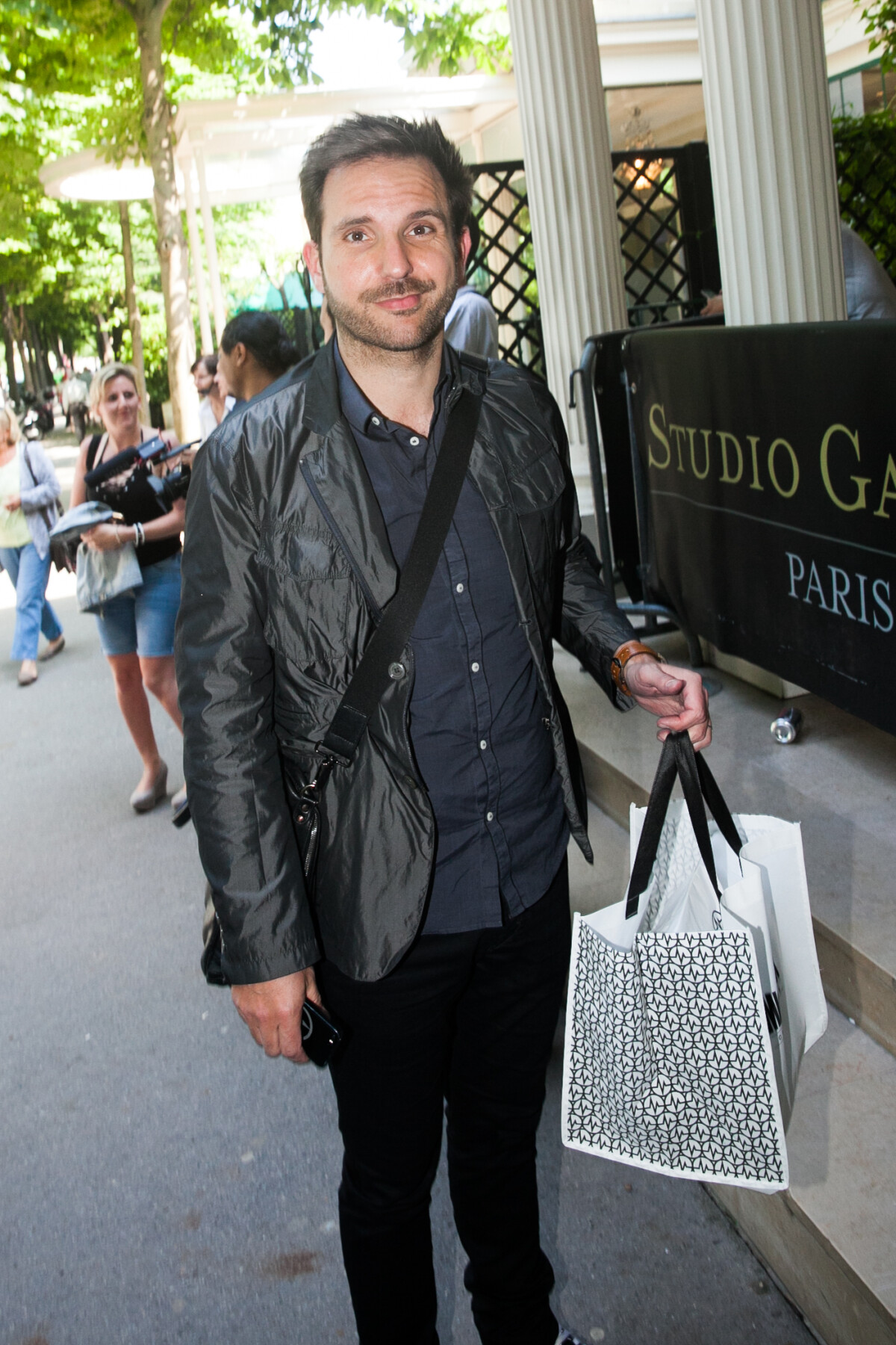 Photo : Christophe Michalak - Arrivée sur l'émission "Vivement dimanche ...