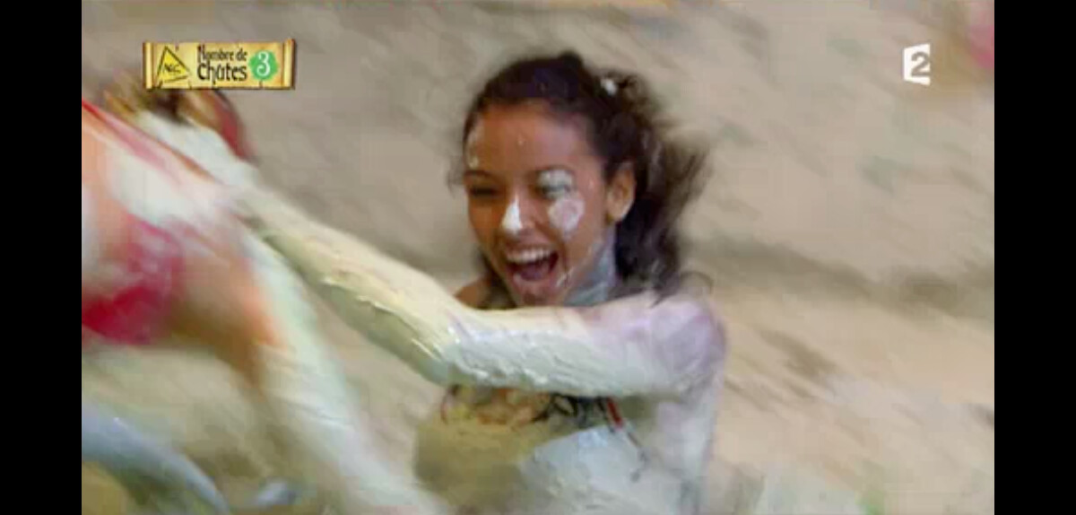Photo : Flora Coquerel, Miss France 2013, face à Lady Boo dans "Fort ...