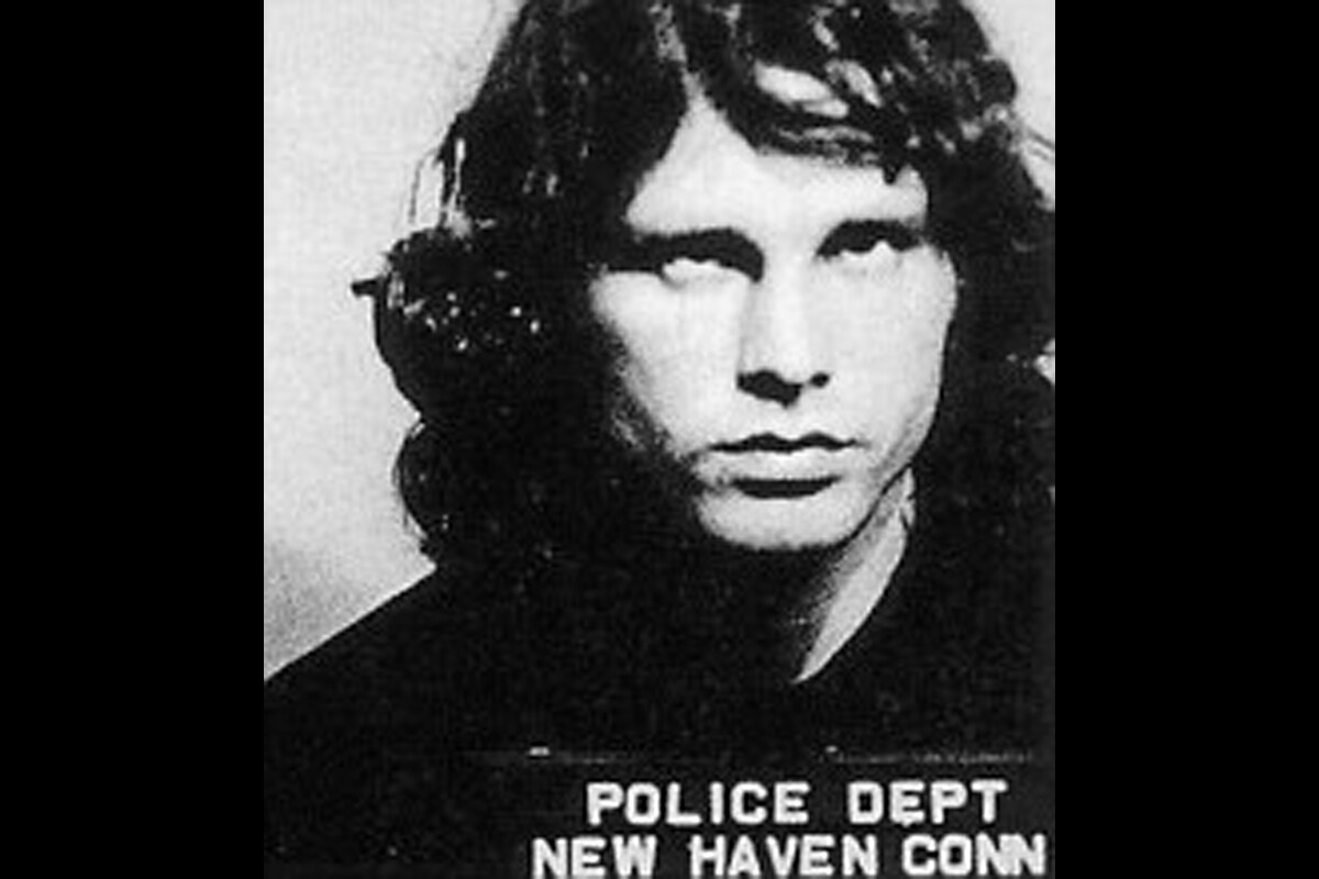 Photo : Mugshot de Jim Morrison lors de son arrestation en 1967 ...