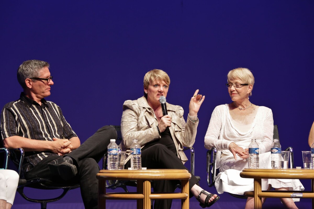 Photo : Charlotte Stewart (Miss Beadle), Radames Pera (John Sanderson ...