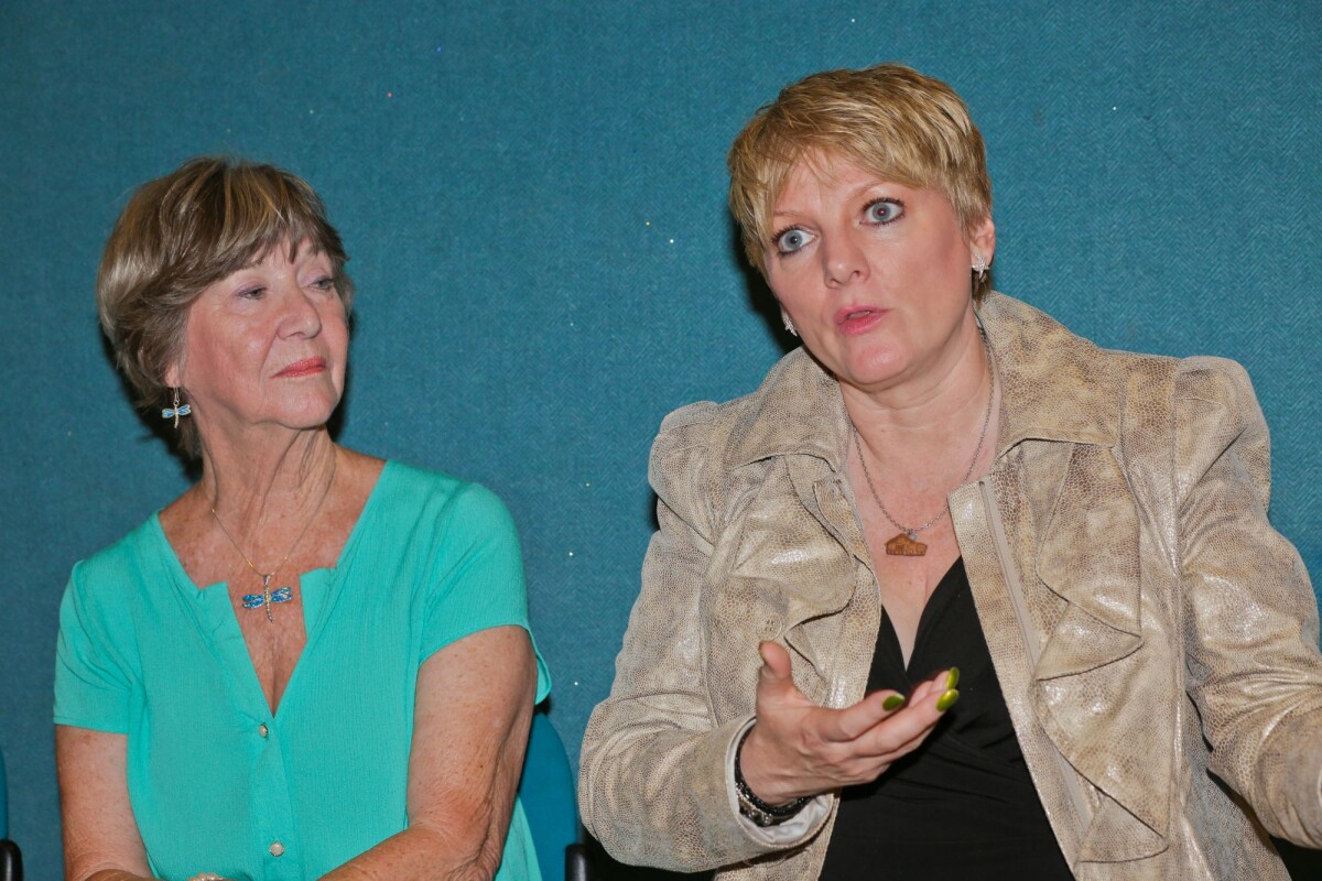 Photo : Charlotte Stewart (Miss Beadle) et Alison Arngrim (Nellie ...