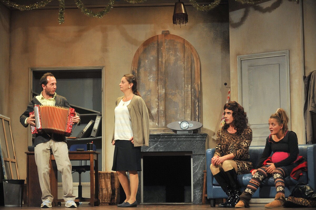 Photo : Marie Lanchas, Julien Ratel, Nicolas Lumbredas, Emmanuelle ...