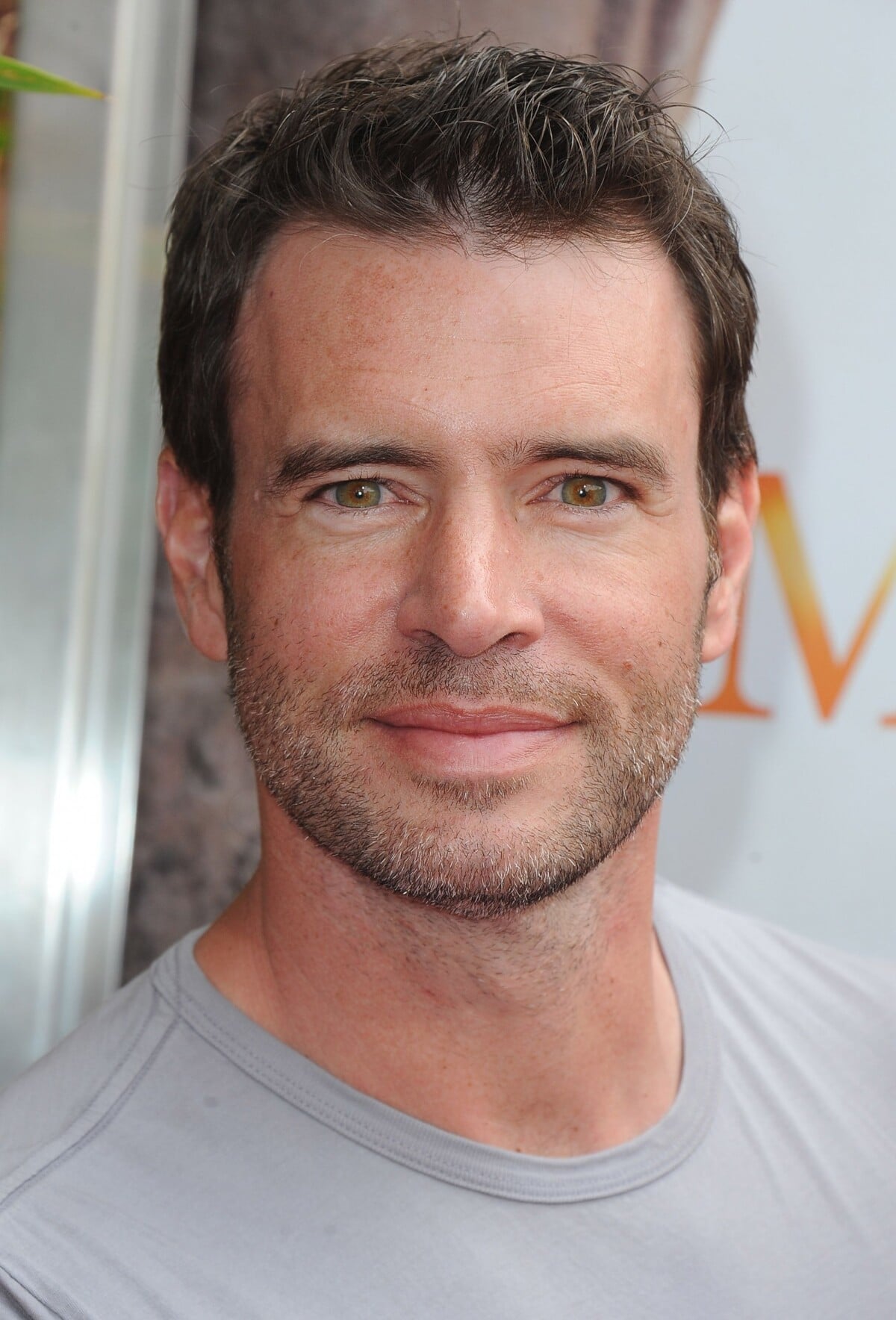 Vidéo : Scott Foley à Los Angeles le 29 mars 2014. - Purepeople