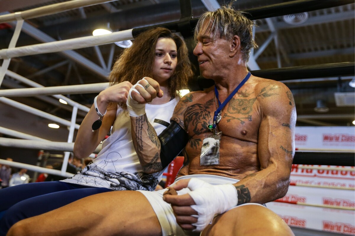 Photo : Mickey Rourke, 62 ans, lors d'une séance d'entraînement de boxe ...