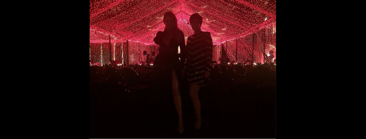 Vidéo : Khloé Kardashian et sa mère Kris Jenner lors de la soirée de ... Vidéo : Khloé Kardashian et sa mère Kris Jenner lors de la soirée de ...