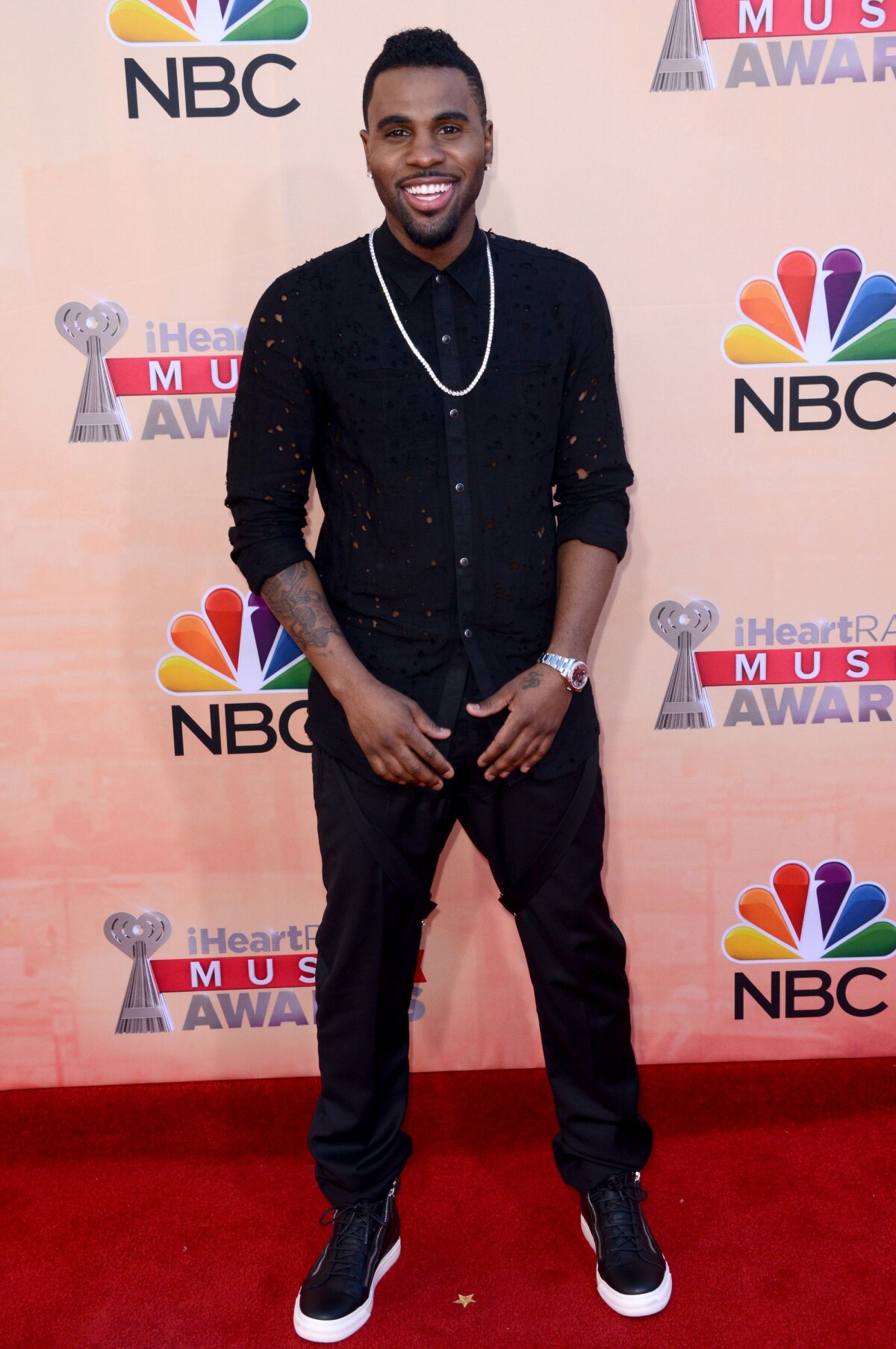 Photo : Jason Derulo assiste aux iHeartRadio Music Awards 2015 au ...