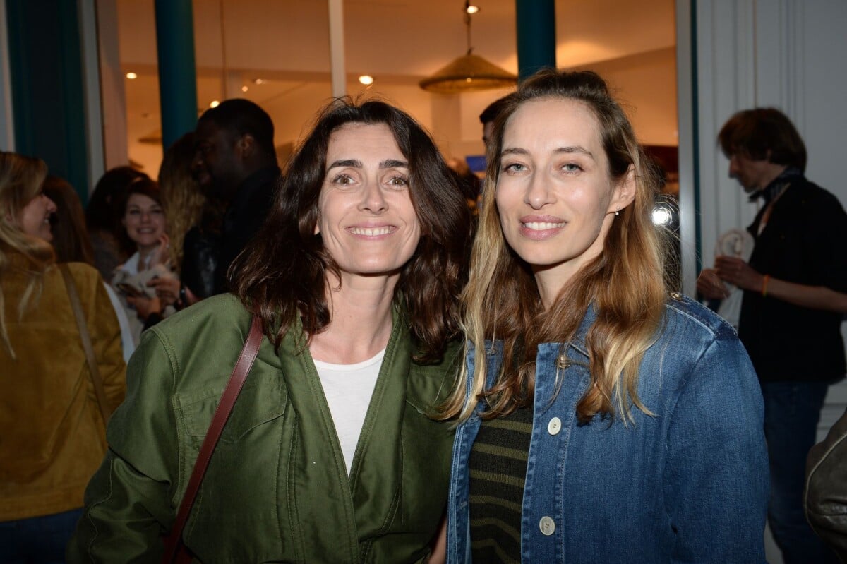 Photo : Mademoiselle Agnès, Alexandra Golovanoff lors de l'inauguration ...