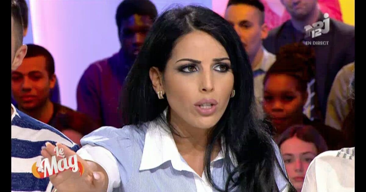Photo : Siham sur le plateau du Mag sur NRJ12, le 1er avril 2015 ...