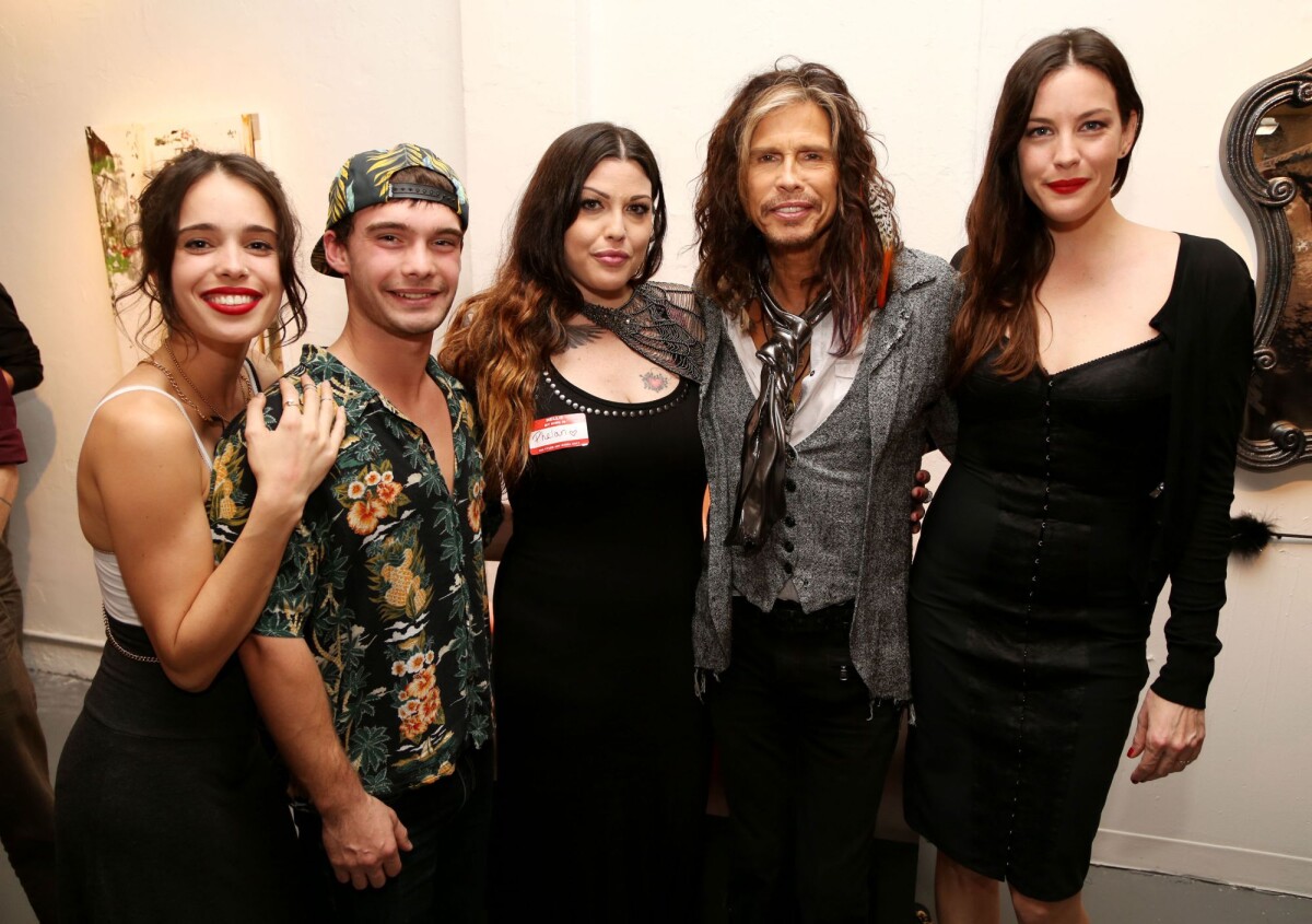 Photo : Steven Tyler et ses enfants Chelsea, Taj, Mia et Liv Tyler au ...