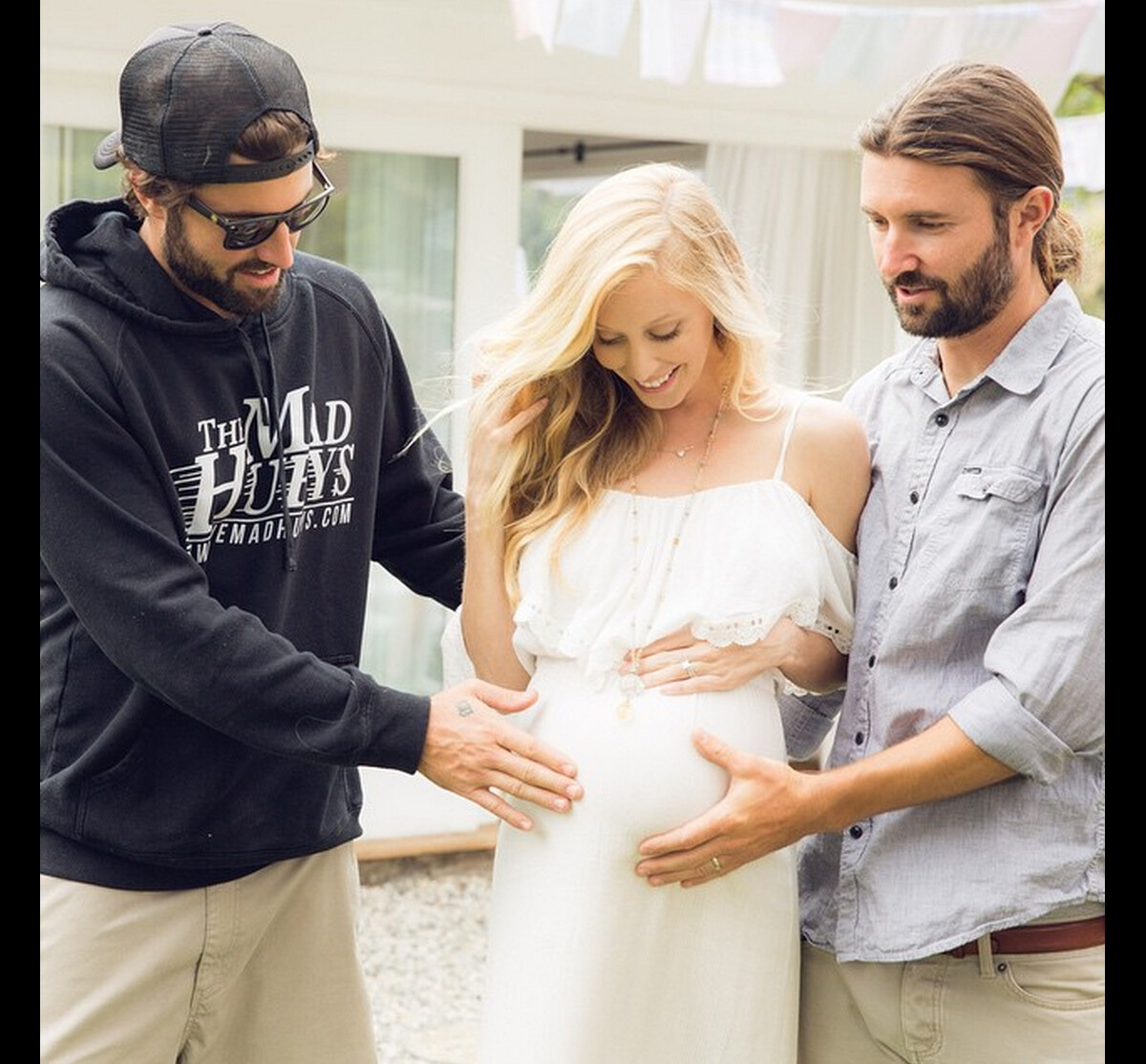 Photo : Leah Jenner entourée des frères Brandon et Brody Jenner, juin ...