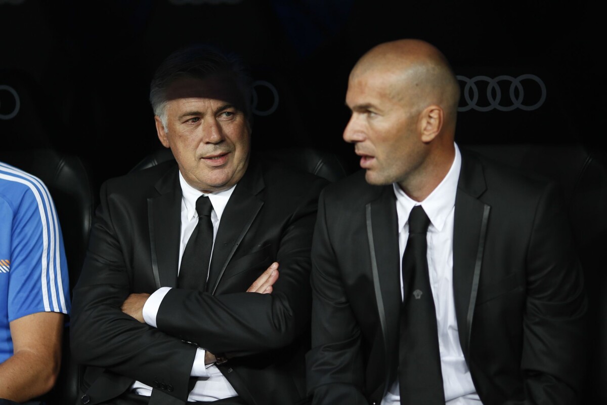 Photo : Carlo Ancelotti, l'entraineur du Real Madrid et Zinedine Zidane ...