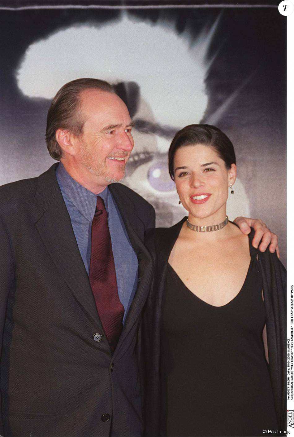 Wes Craven et Neve Campbell lors de l'avant-première à Paris de Scream ...