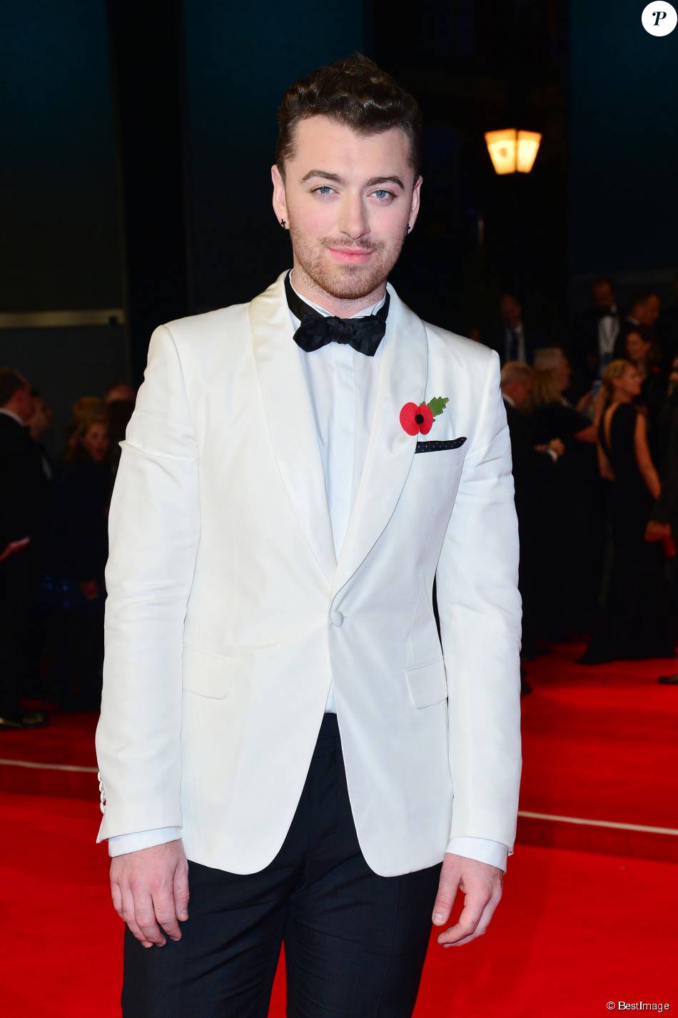 Sam Smith - Première mondiale du nouveau James Bond 007 Spectre au ...