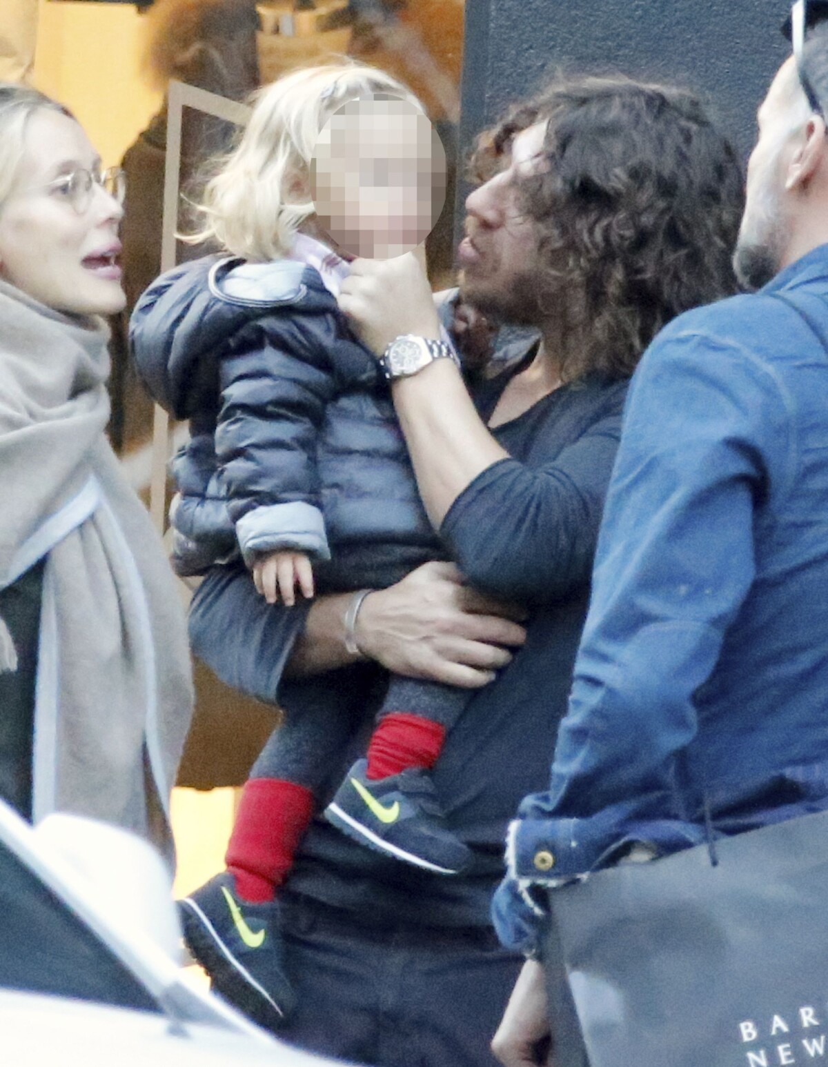 Photo : Exclusif - Carles Puyol, sa compagne Vanesa Lorenzo, enceinte ...
