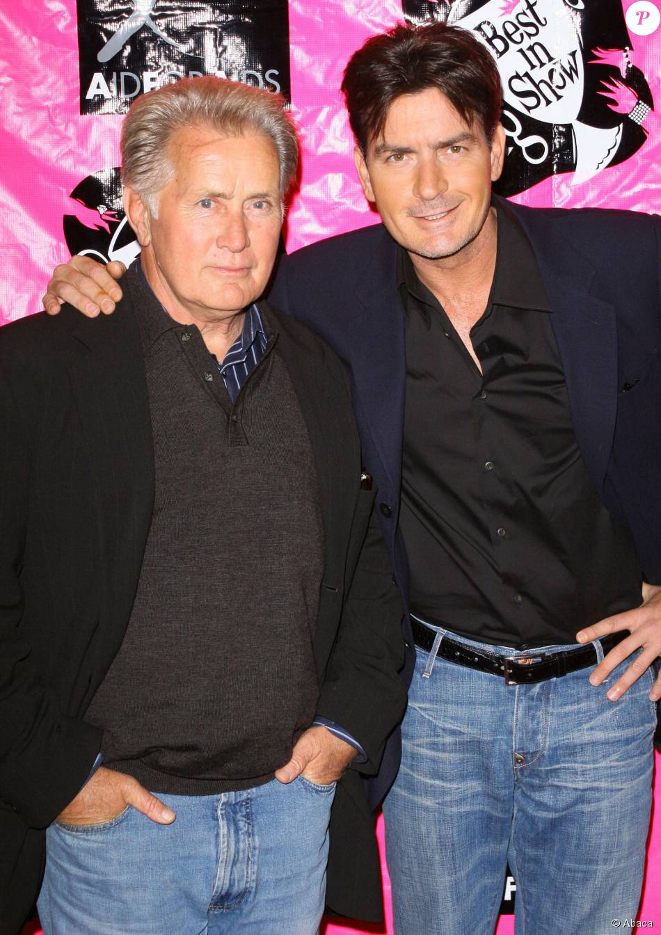 Charlie Sheen et son père Martin Sheen lors d'un gala en faveur de la ...