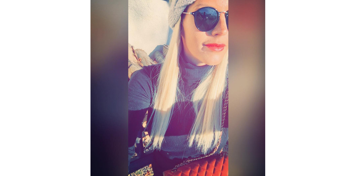 Photo : Amélie Neten au ski avec son fils Hugo (4 ans). Décembre 2015 ...