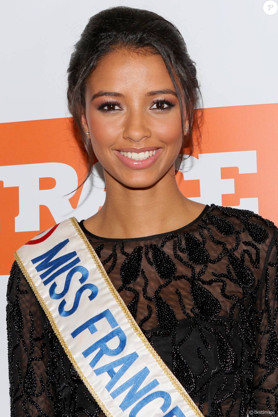 Flora Coquerel (Miss France 2014) - Coulisses - Soirée Trace Urban ...