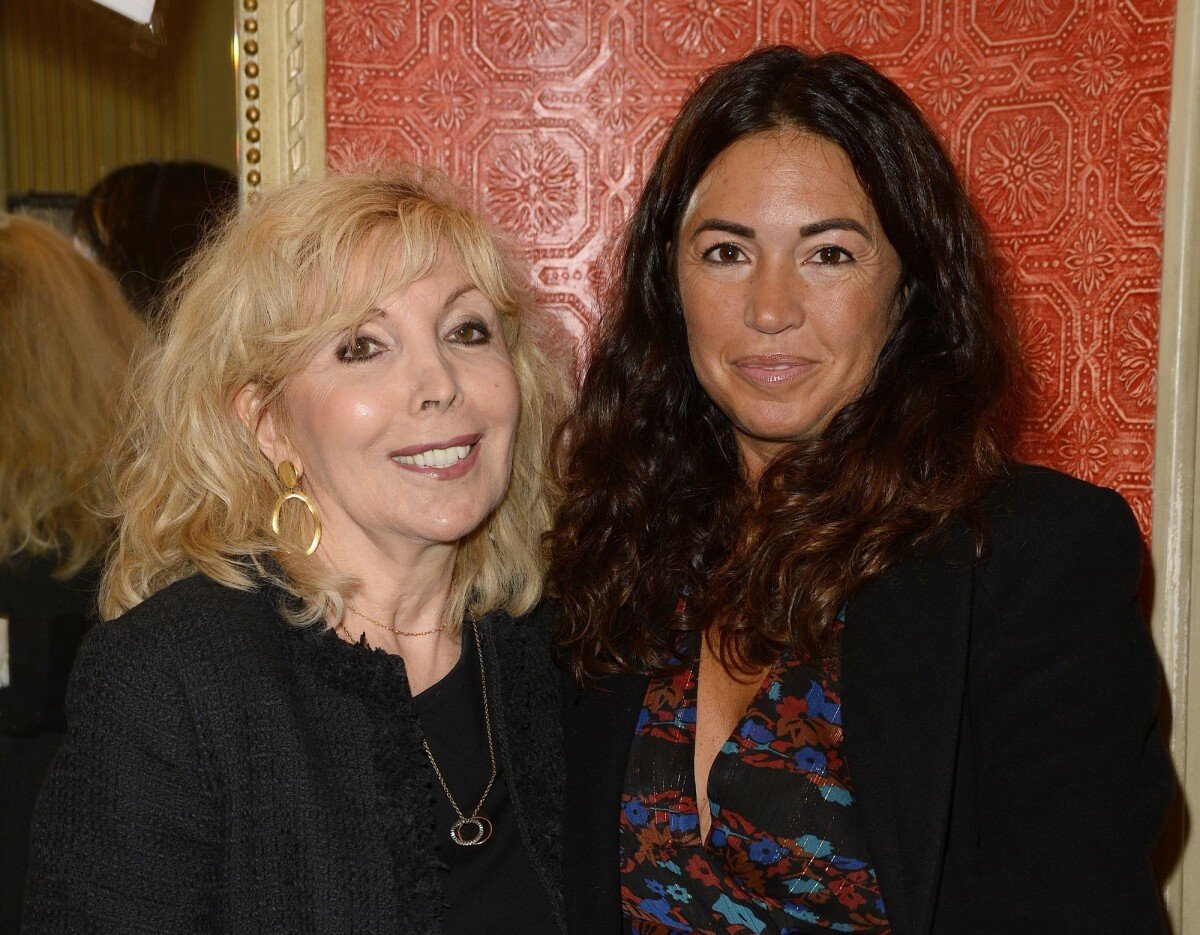 Photo : Maryse Wolinski et sa fille Elsa Wolinski lors de la générale ...