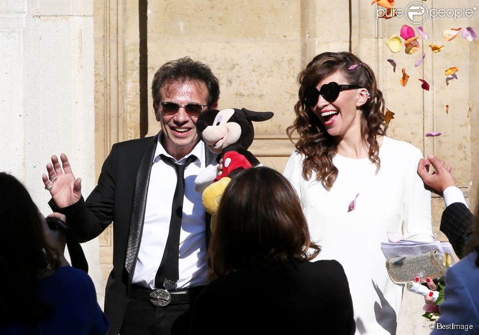 Exclusif - Mariage civil de Philippe Manoeuvre et Candice Martinon ... Exclusif - Mariage civil de Philippe Manoeuvre et Candice Martinon ...