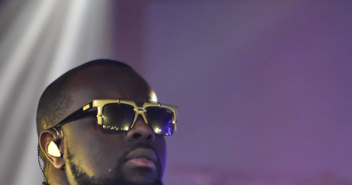 Maître Gims en concert à l'AccorHotels Arena (Bercy) à Paris le 14 ...