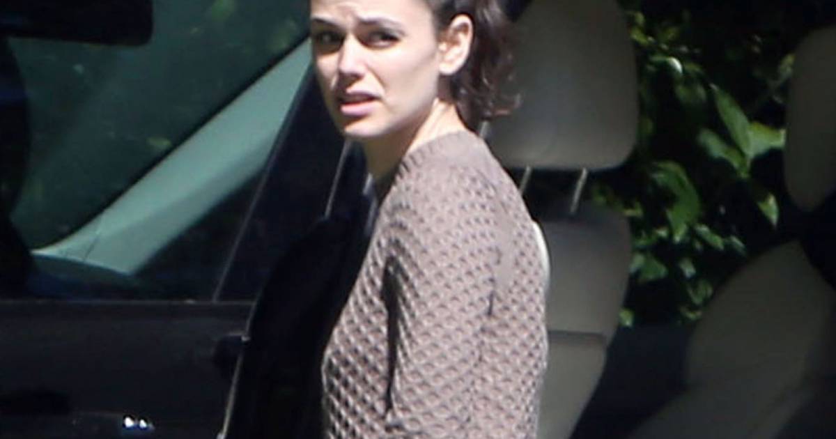 Exclusif - Rachel Bilson arrive chez sa mère Janice Stango avec sa ...