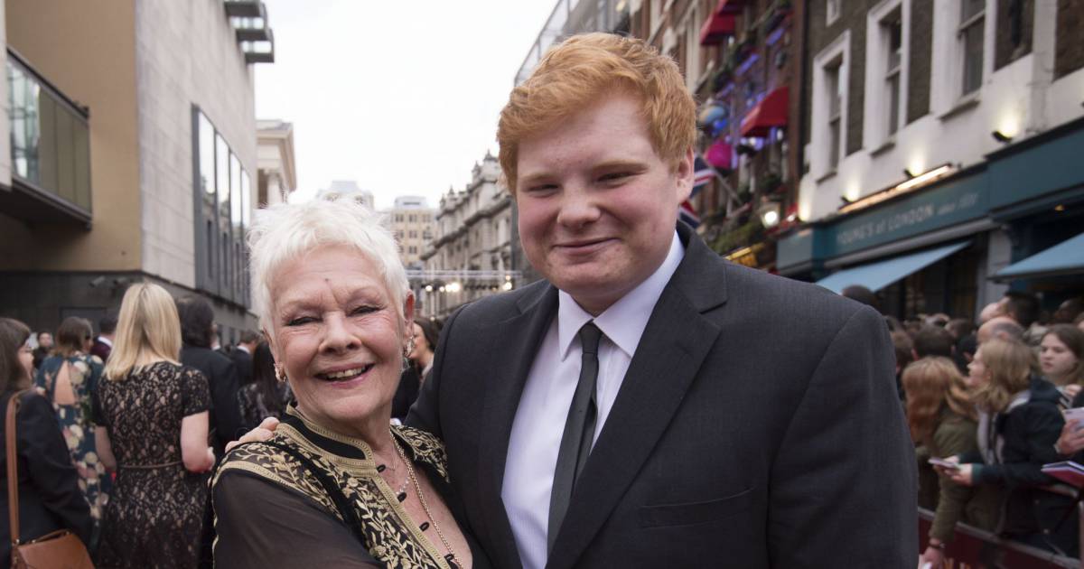 Judi Dench et son petit fils Sam Williams - Soirée Olivier Awards à ...