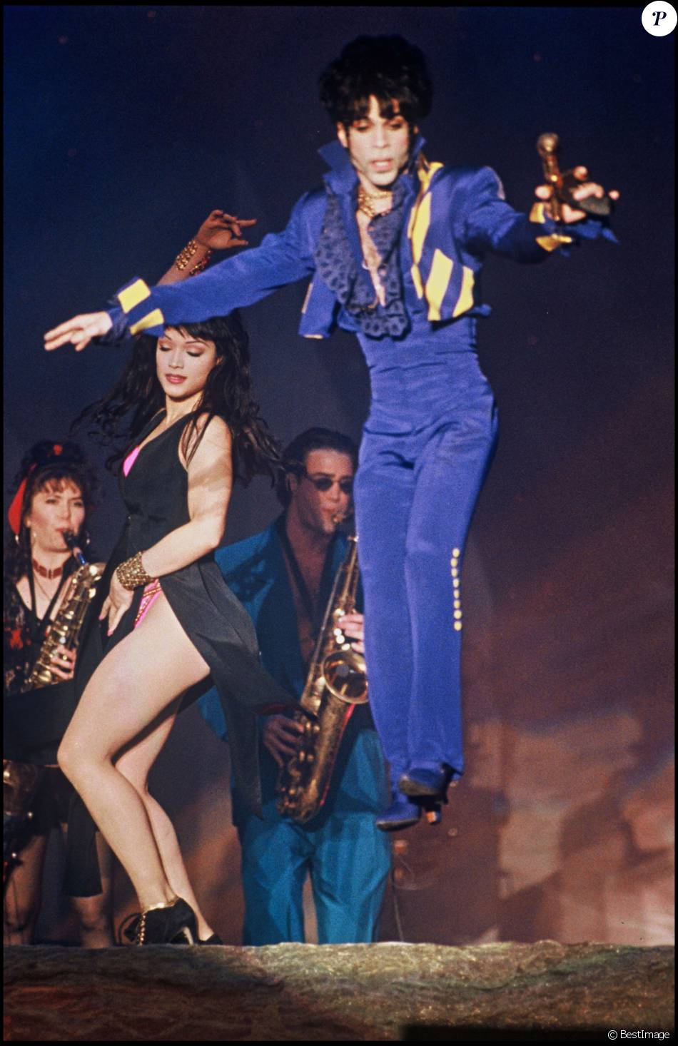 Prince Et Mayte Garcia Sur Scène à Wembley Le 2 Août 1993 Purepeople