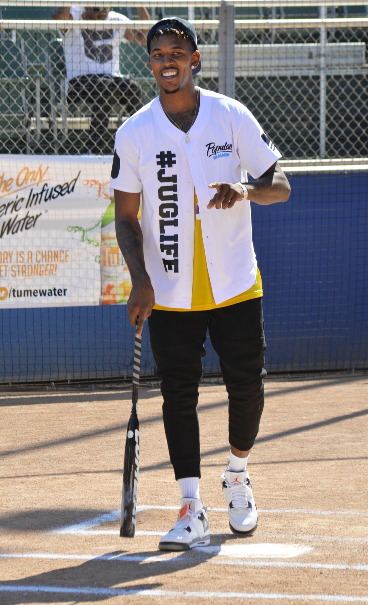 Photo : Nick Young et son fils Nick Jr. s'amusent en compagnie de ...